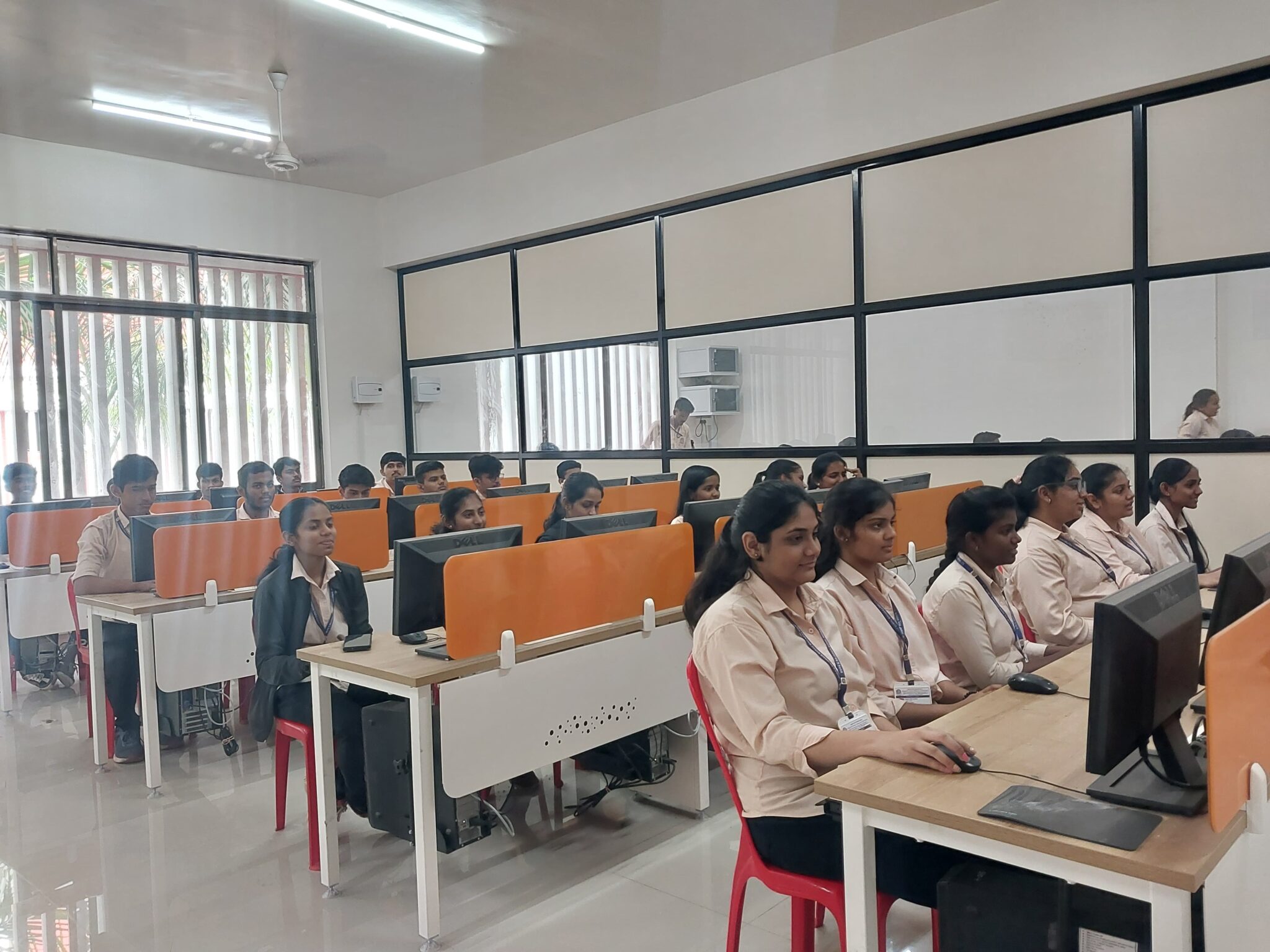 Computer Center – MVPS's Rajarshi Shahu Maharaj Polytechnic , Nashik